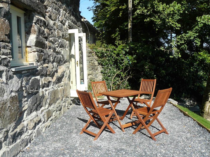 The Stables At Secret Garden Cottages, Tremadog - Porthmadog