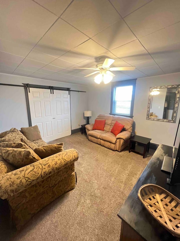 Cozy, Convenient Vintage 2-bedroom Condo - Grand Casino Hinckley