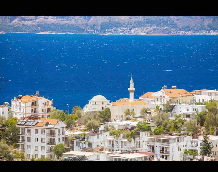Teras Katı Kaş Merkez Manzaralı - Kaş