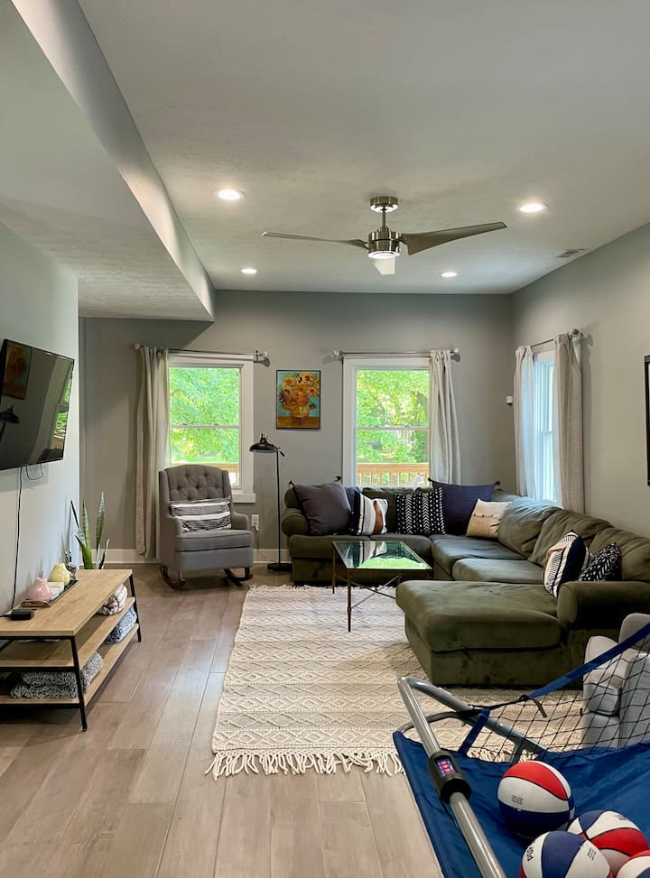 Spacious•king Beds•kid Friendly•walkable•clean - Indianapolis, IN
