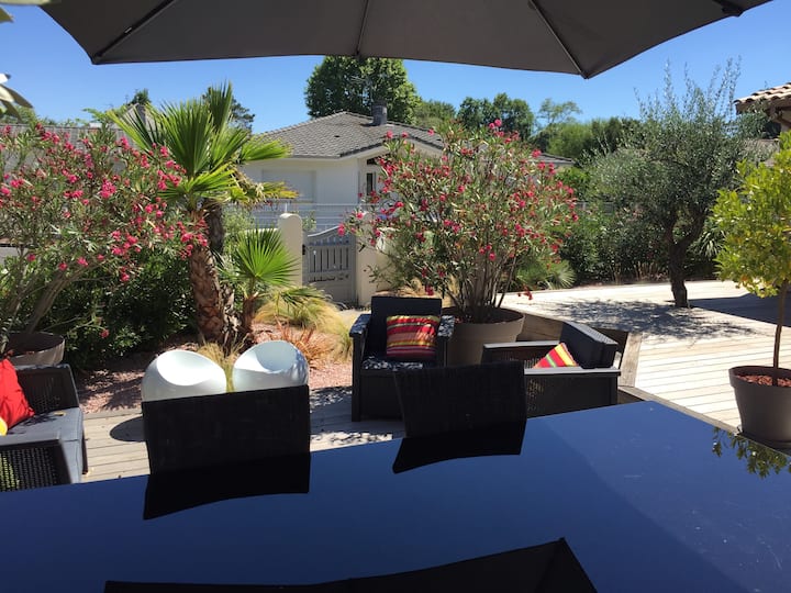 Grande Maison Au Calme Avec Piscine Chauffée - Léognan