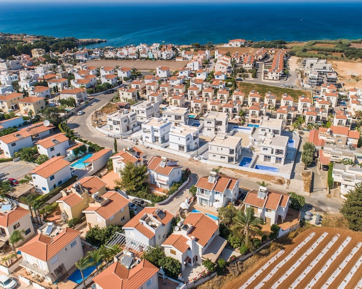 Sun & Sand Prive Villa - Protaras