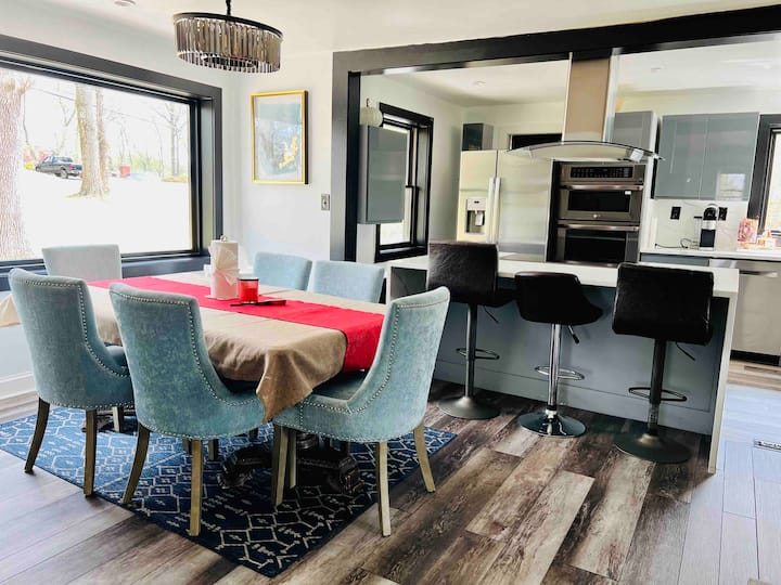 4 Beds Located Mins To Dc | Quiet & Spacious - バーク, VA
