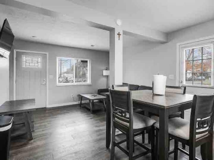 Recently Remodeled 2 Bedroom! - Louisville, KY