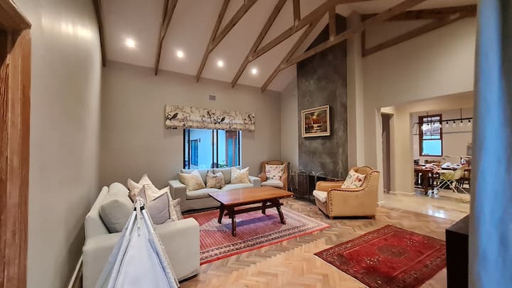 Modern Farmhouse Paarl Central - Paarl