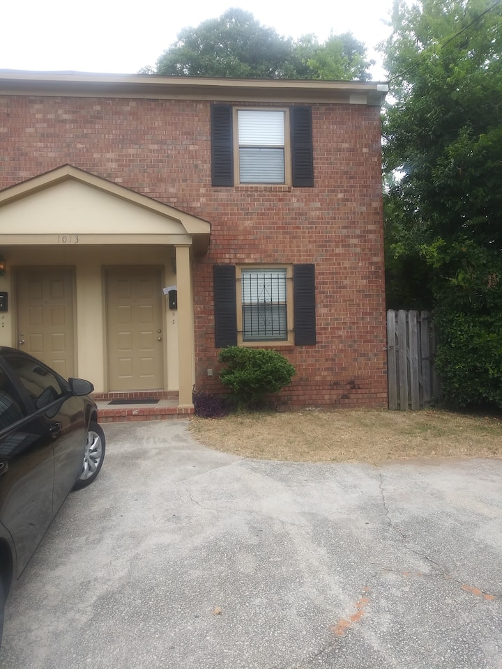 Comfortable Quiet 2 Bedroom Duplex B Side - North Augusta, SC