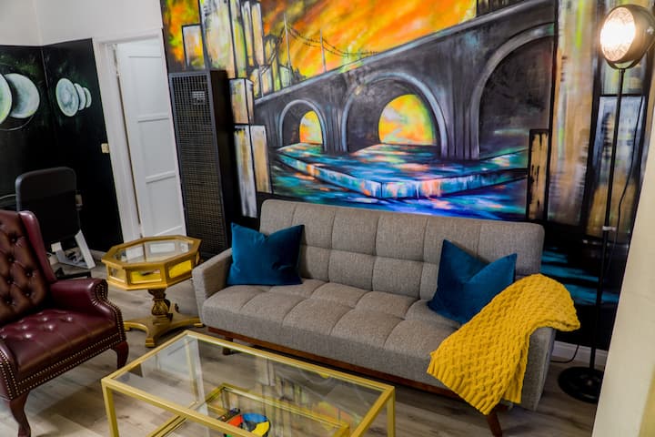♥Submersive Art King Bed Wifi Sanitized Downtown♣ - Pasadena, CA