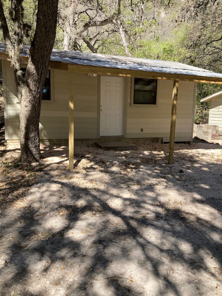 Cabin 4 - Gyfo - Concan, TX