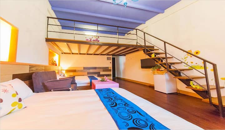 閣樓家庭房(Family Room For 8 Adults) - Luodong