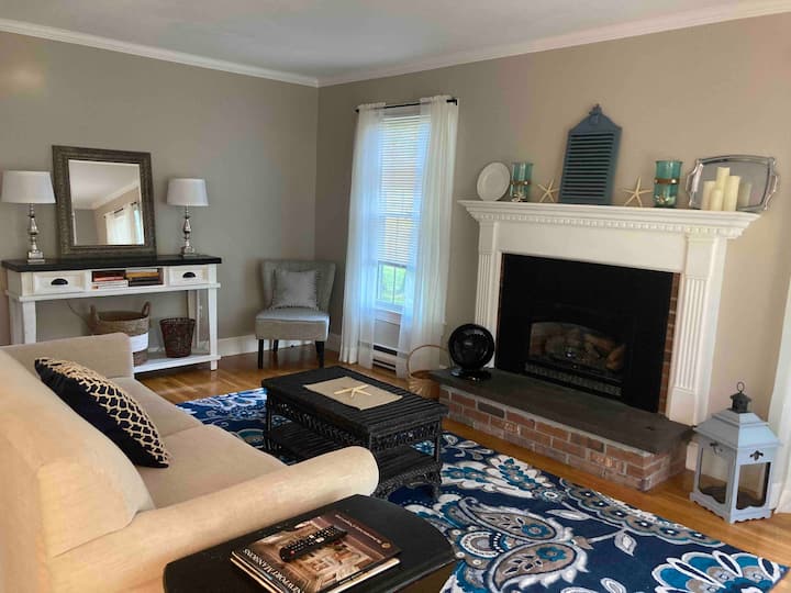 Beautiful Country Setting Near Newport - Little Compton, RI