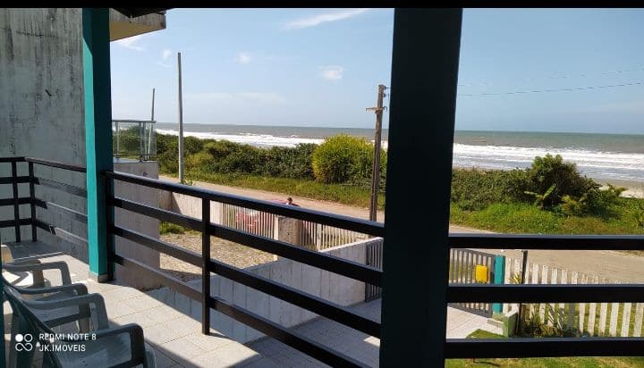 Sobrado A Beira Mar Em Itapoá-sc - Itapoá