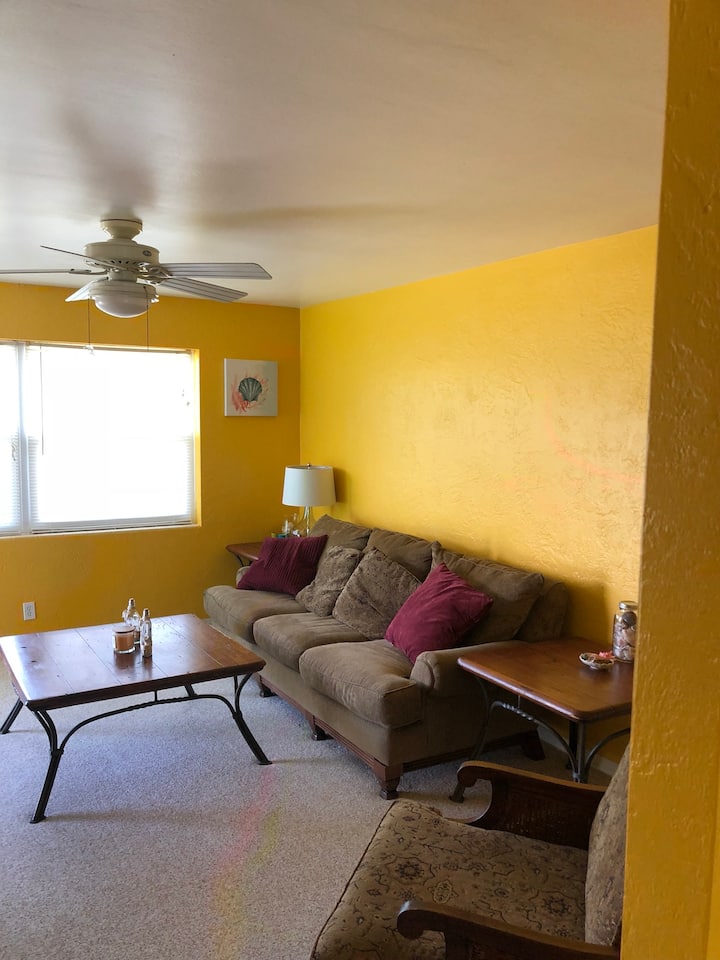 Beach Cottage - Ormond Beach, FL