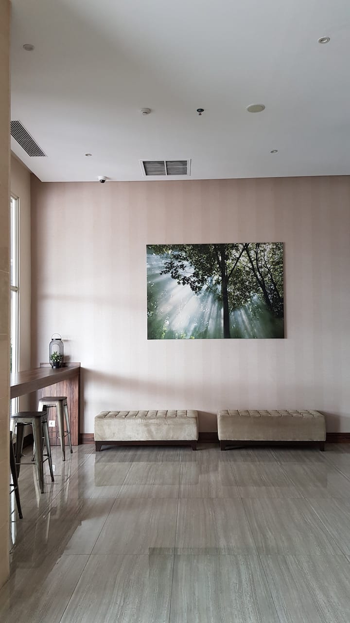 La Verdant - Tranquil Studio Apartemen Garden View - Bandung