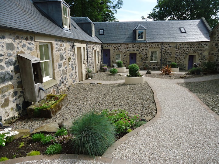 Corner Cottage - Kilmarnock