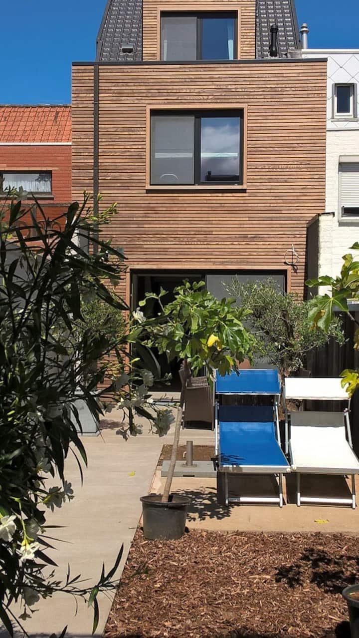 Waanzinnig Modern Cosi Vakantiehuis, Enkel + 22 Jr - Brügge