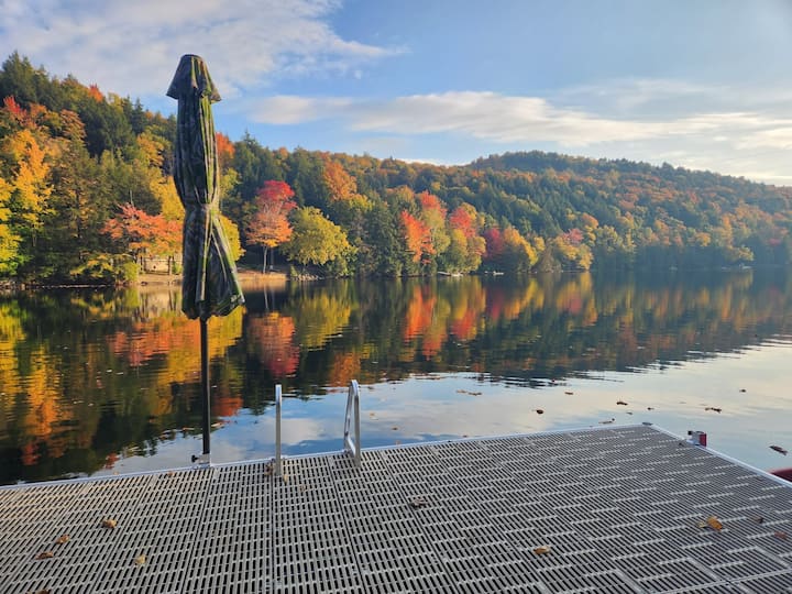The Rockeries - Tranquil Lakefront Cottage - Val-des-Monts