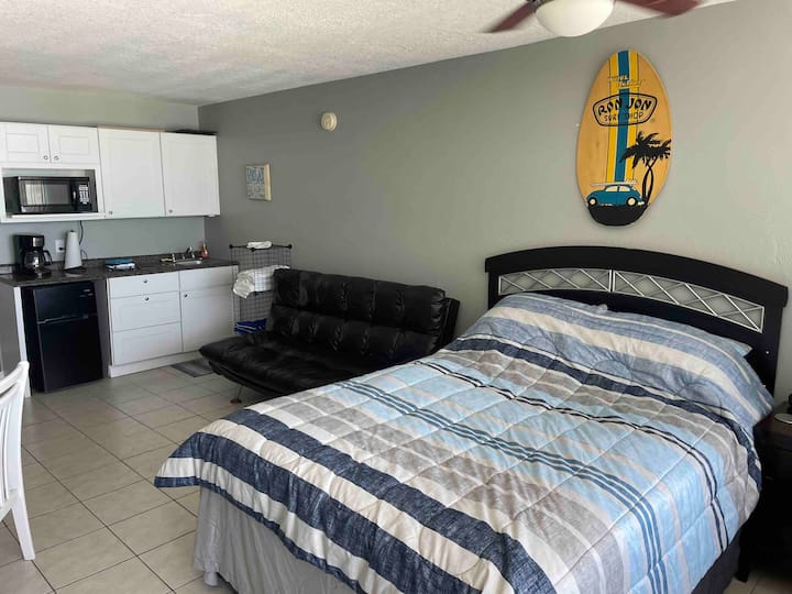 5th Floor Oceanfront Studio Condo - Ponce Inlet