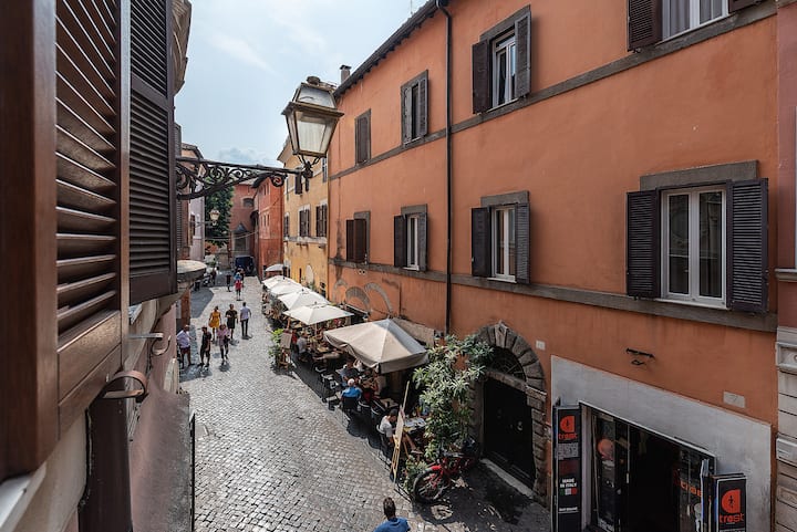 The Nightlife Apartment With City View - Rome