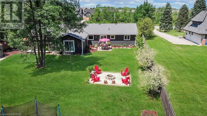 Cozy Ranch Bungalow W/hottub, 30+ Day Stays! - Collingwood