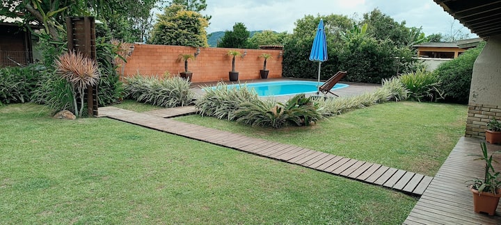 Casa Em Imbituba Próxima As Praias Mais Lindas - Imbituba