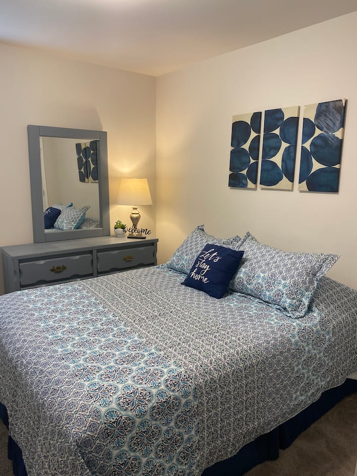 Quiet And Private  Bedroom  With Shared Bathroom - Summerville, SC