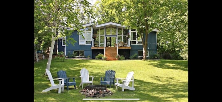 Welcome To The Lakehouse - Year Round Getaway - Ontario