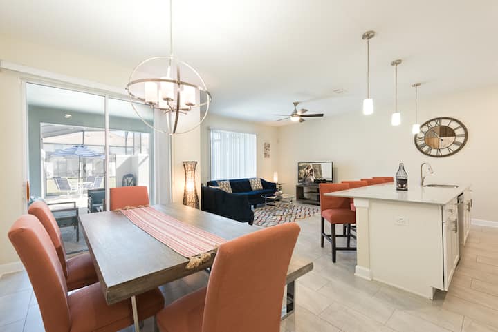 5 Bedroom Villa, Private Pool, 5 Minutes From Disn - Kissimmee, FL