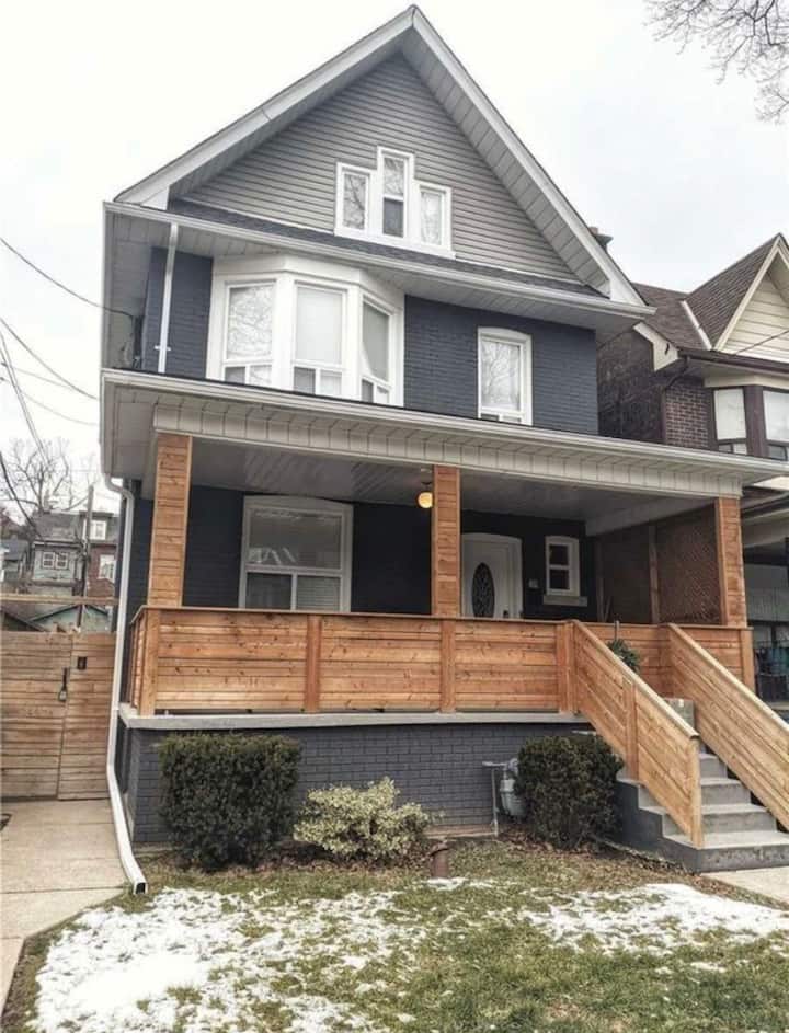 Luxurious 2 Bedroom In The Heart Of The City! - Toronto