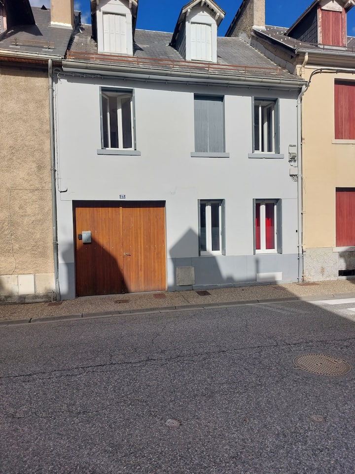 Maison De Village,  Proche Des Thermes De Luchon - Bossòst