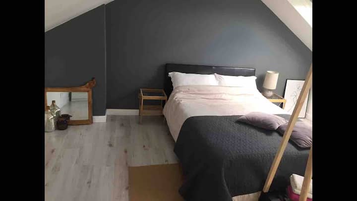 Sweet Attic Space - Navan