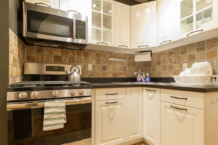 ****Contemporary Minutes From Nyc!!! - Hoboken, NJ