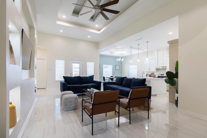 Brand New Spacious House Near Upscale Conveniences - Brownsville, TX