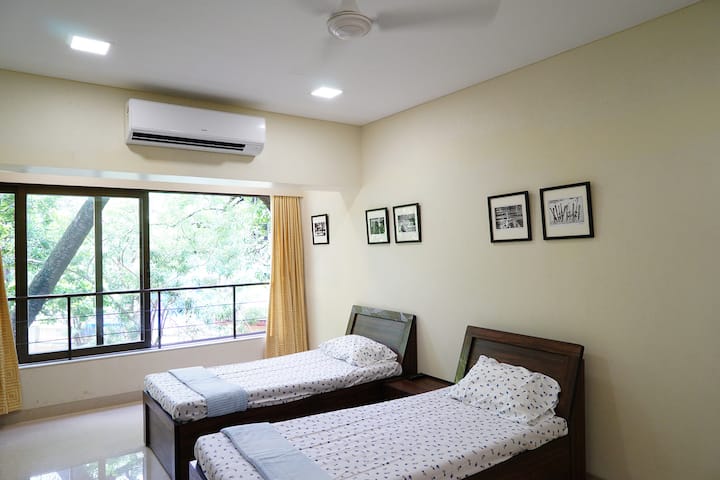 Elegant,private Room For 2,modern,ensuite,khar W - Mumbai