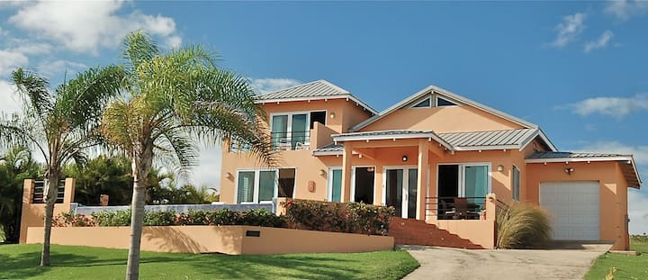 Casa Lucia, Gated Community With Private Beach - Vieques