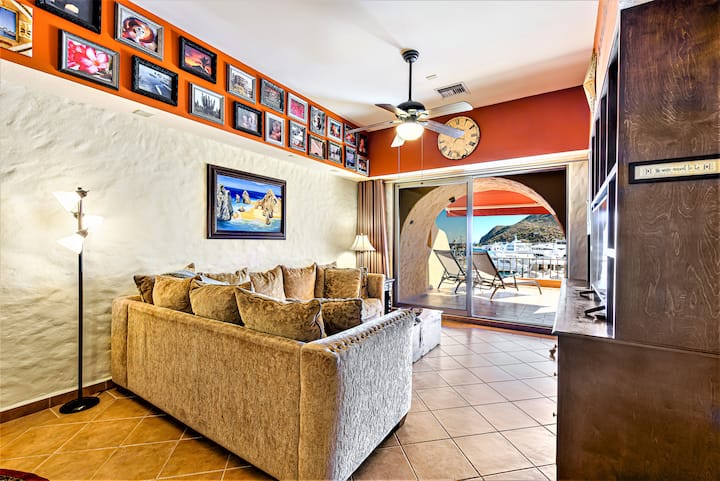 Casa Deakins Is Amazing & Best Location On The Marina - Cabo San Lucas