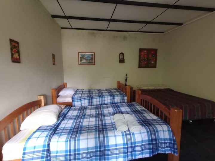 Hotel Baños Privados Y Restauran - El Salvador