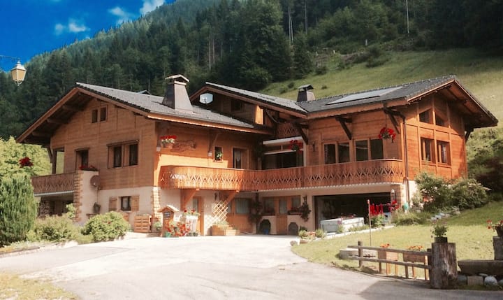 Chalet - Gîte à La Chèvrerie-bellevaux - Lac de Vallon