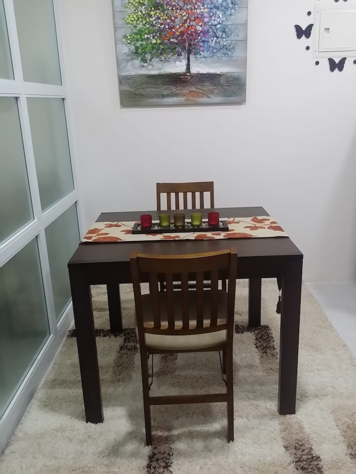 Tamzee's Place - Amadeo