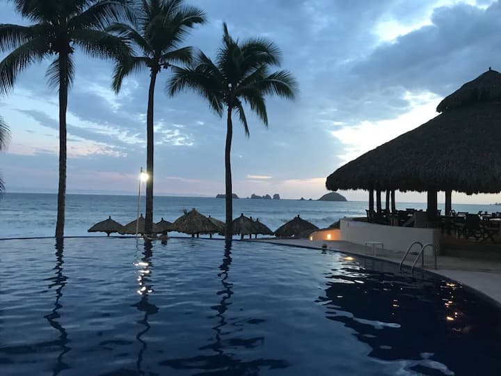 Hermoso Departamento Frente Al Mar - Zihuatanejo