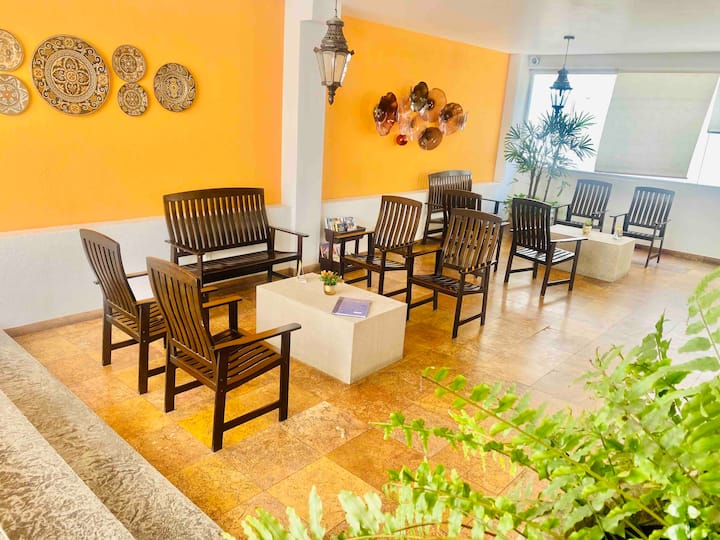 Centro King Bed Apartment - Tlaquepaque