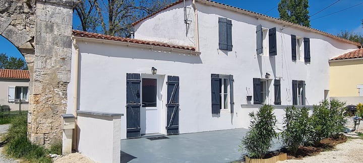 Agréable Micro Maison Au Calme Avec Terrasse - Marennes