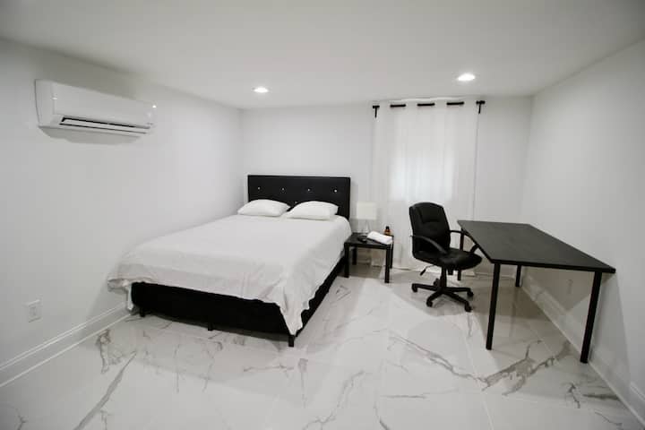 006 Cozy/modern Bedroom With Shared Bath Near Dca - Arlington, VA