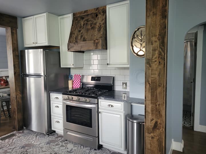 Central Location, Close To Cmu And Scl Health. - Grand Junction, CO