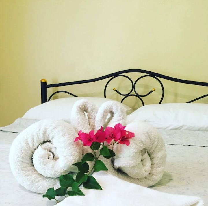 Hotel Rooms With Aircon - Ko Chang