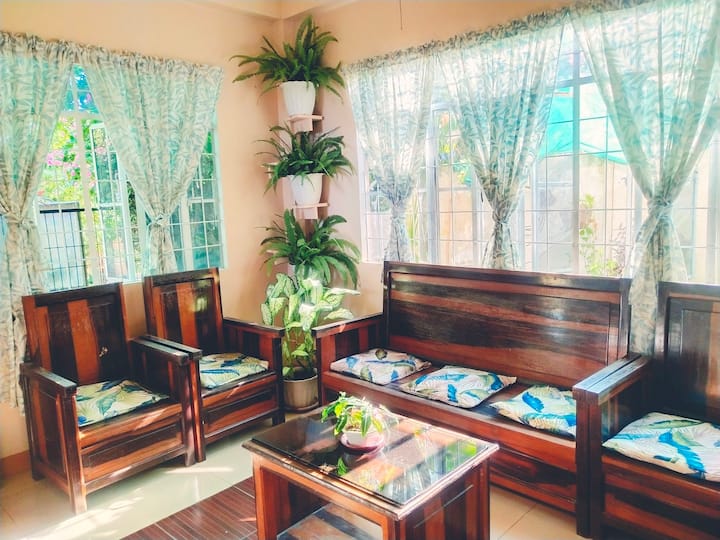 Sommer Beach House - Sea View Family Room - Puerto Princesa