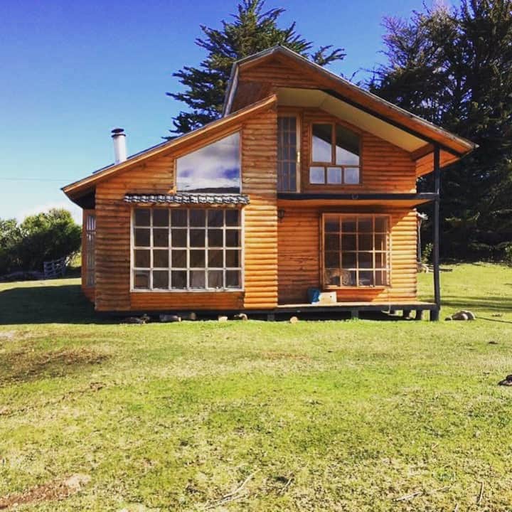 Cabaña Cisne / Turismo Vientos Del Sur - Aysén