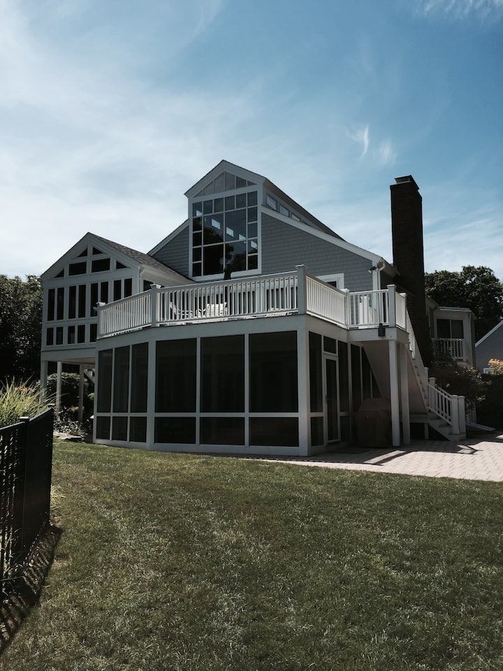 Cape Cod Lakefront Home - Mayflower Beach, MA