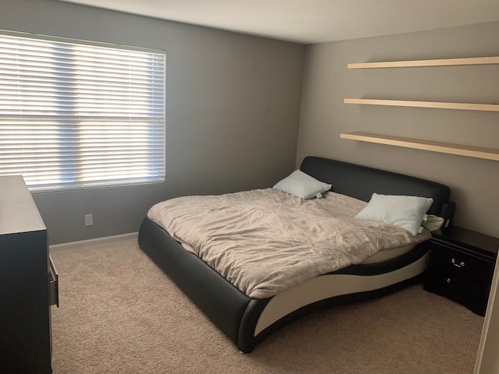 For An Amazing, Restful Night’s Sleep! It’s 4bed - Big Rock, IL