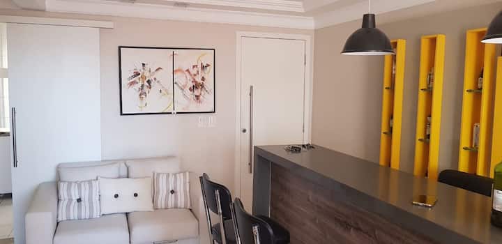 Apartamento Próximo A Praia Com Ar-condicionado - Fortaleza