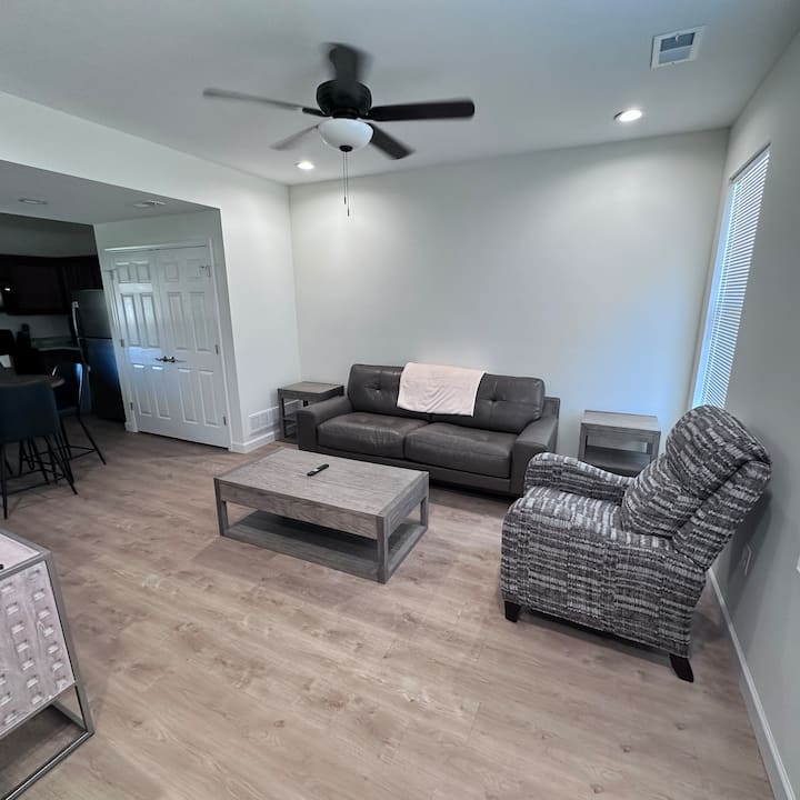 Fairlane Town Homes - Leavenworth, KS